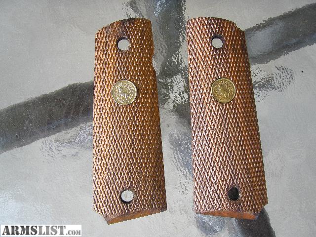 Colt 1911 Government Factory wood grips, Gold Colt Medallion, Walnut ...