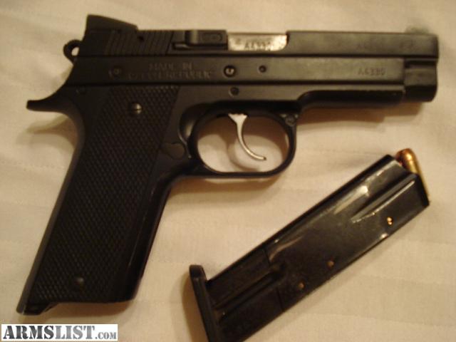 ARMSLIST - For Sale: cz 40 cal